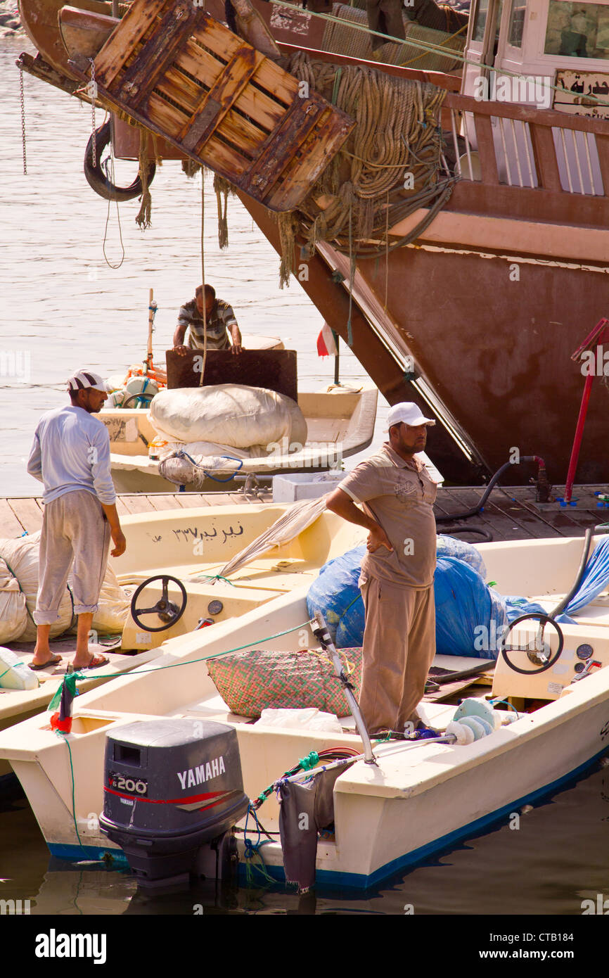 kuwait fishers boat ship sea Stock Photo - Alamy