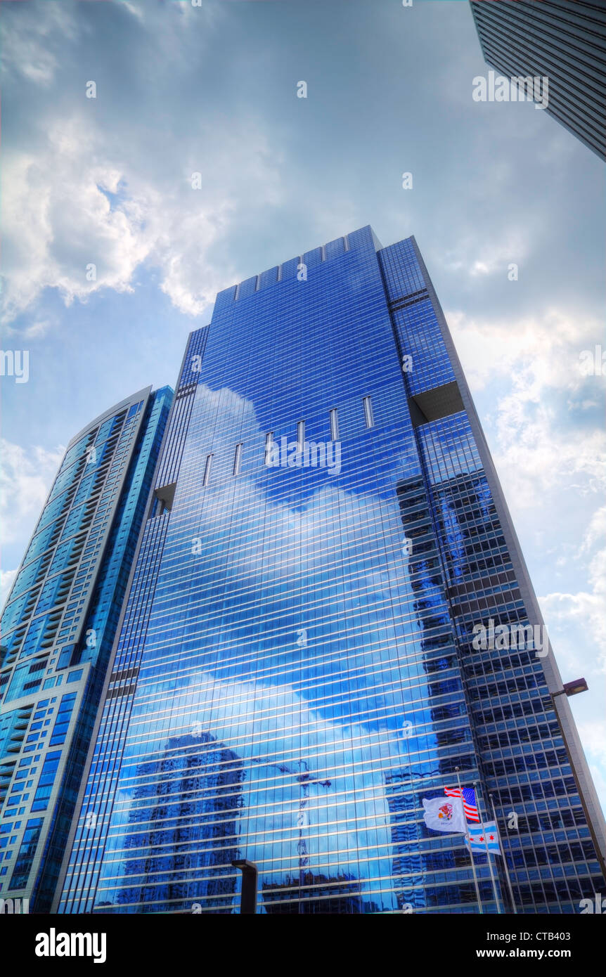 Shiny skyscrapers hi-res stock photography and images - Alamy