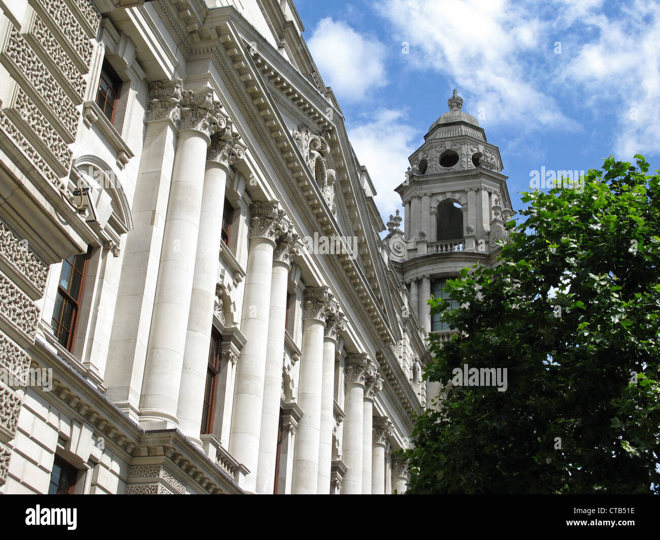 Hmrc building hi-res stock photography and images - Alamy