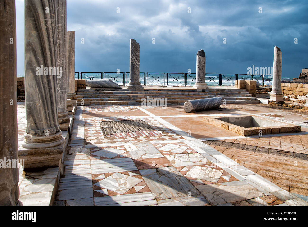 Ancient caesarea ruins hi-res stock photography and images - Alamy