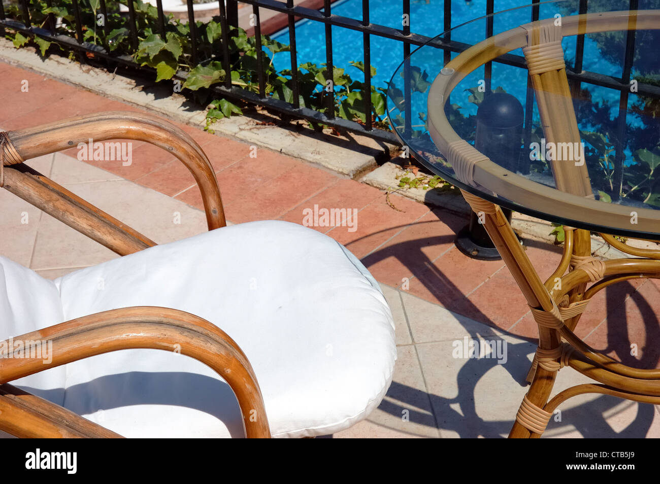 Pool bar in a luxury hotel hi-res stock photography and images - Alamy