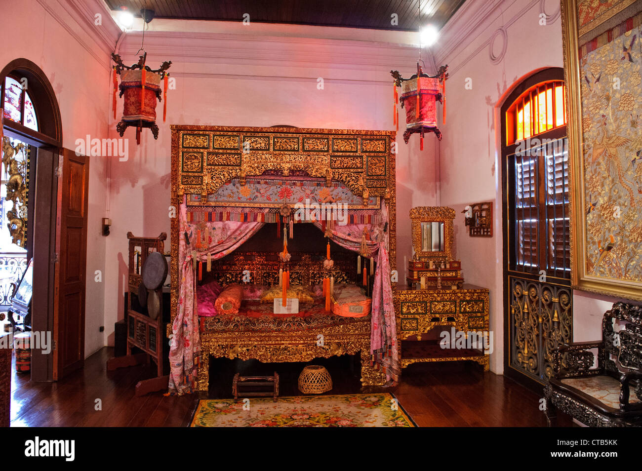 Peranakan bed hi-res stock photography and images - Alamy
