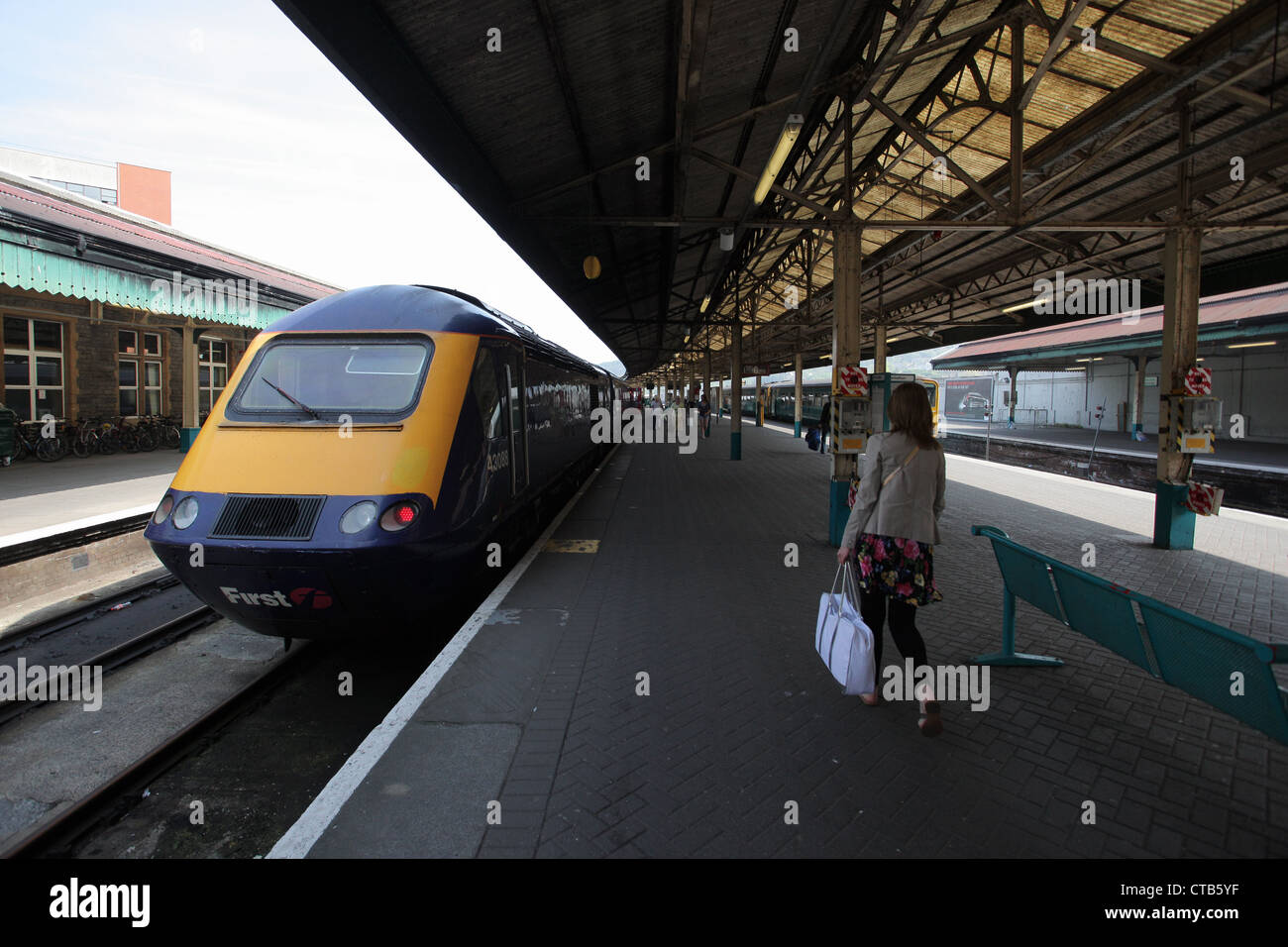 Intercity 125 passengers hi-res stock photography and images - Alamy
