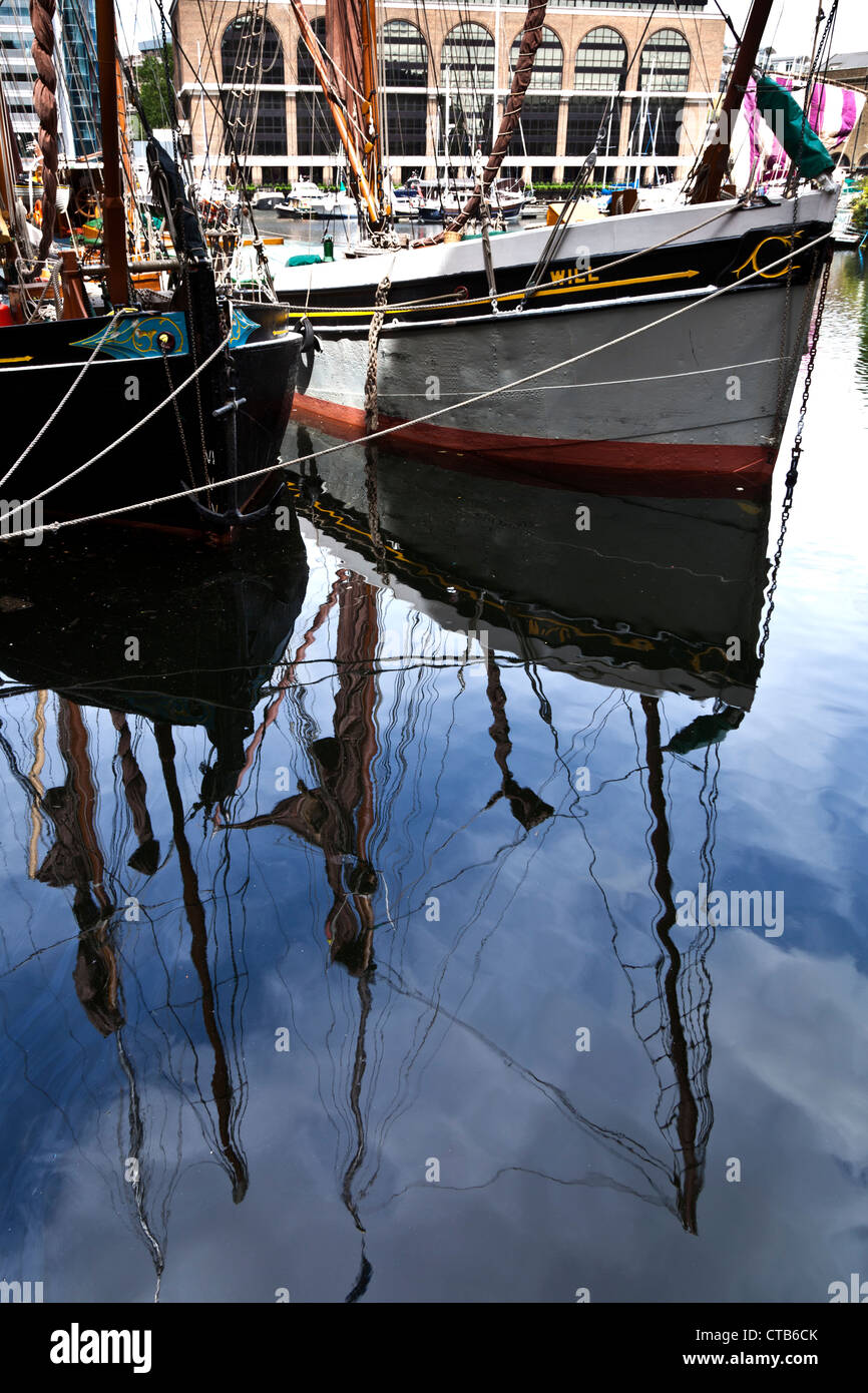 Reflections of Boats Moored in St.Katherine's Dock near Tower Bridge ...