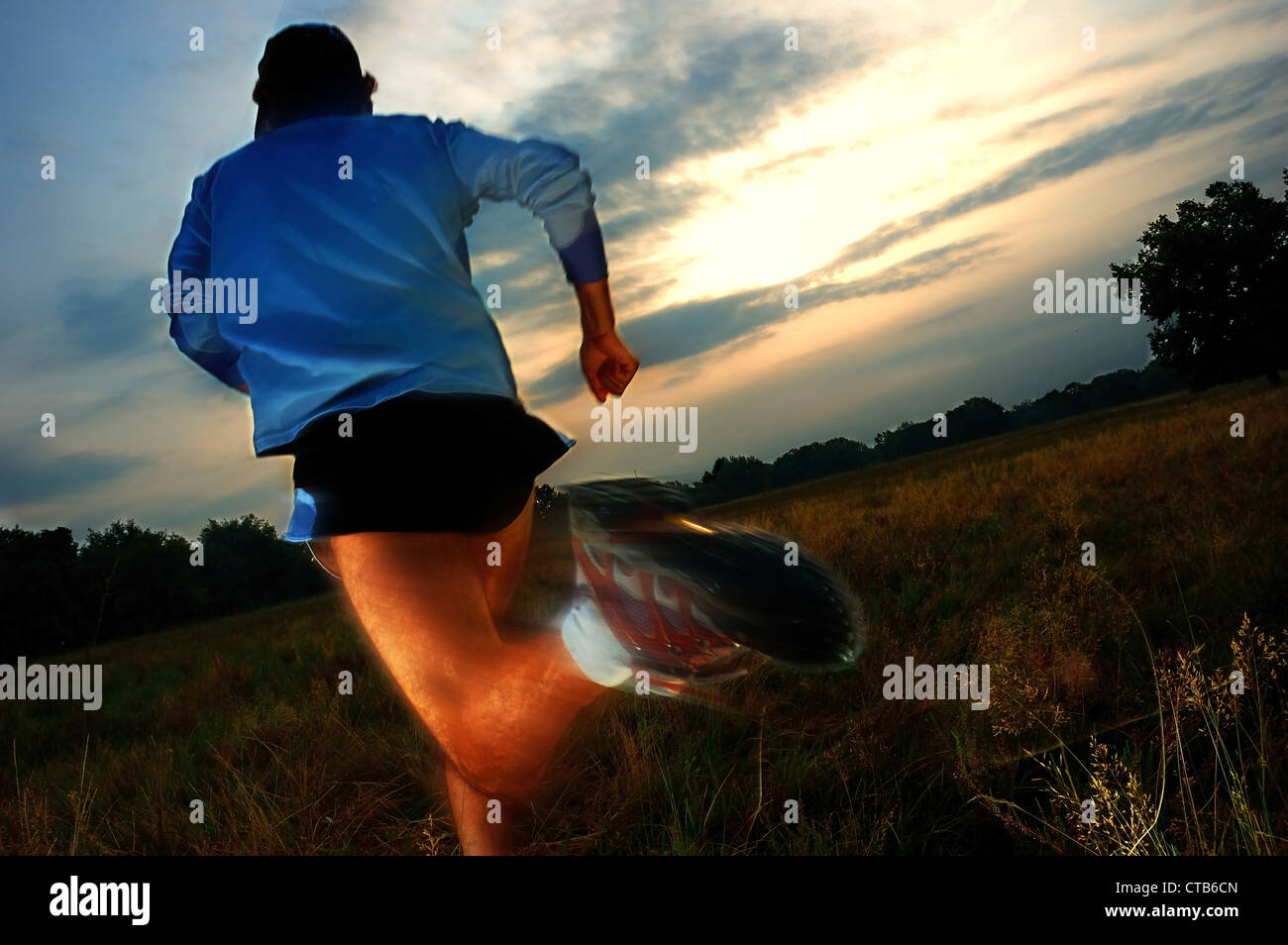 Cross legs hi-res stock photography and images - Alamy