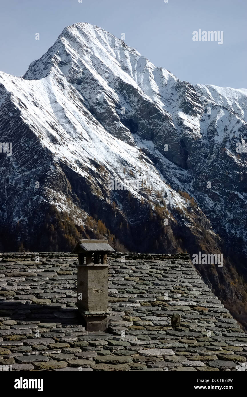 Tipical 'Walser' house of an ancient mountain village; west Alps, Italy ...