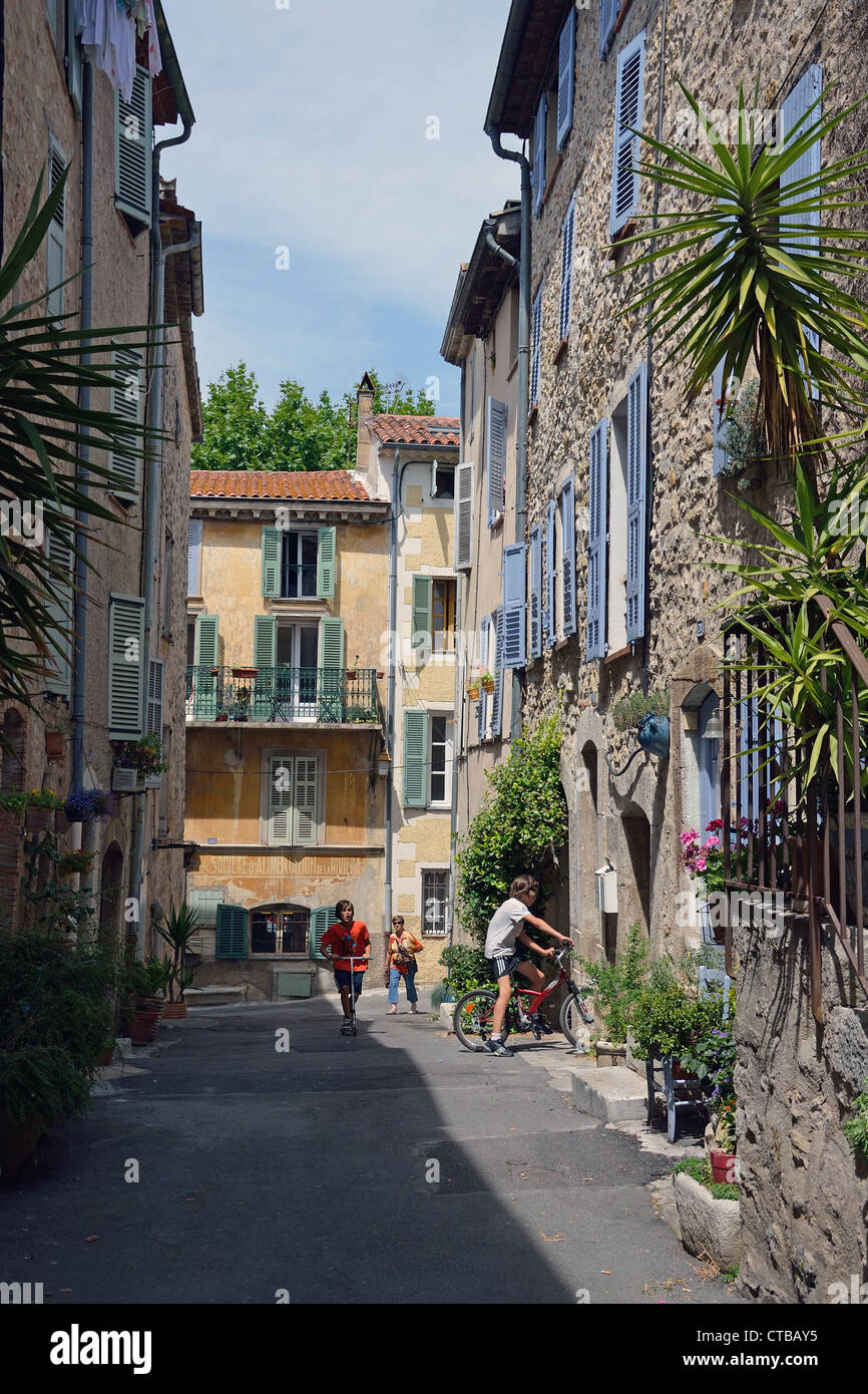 Street valbonne france narrow hi-res stock photography and images - Alamy
