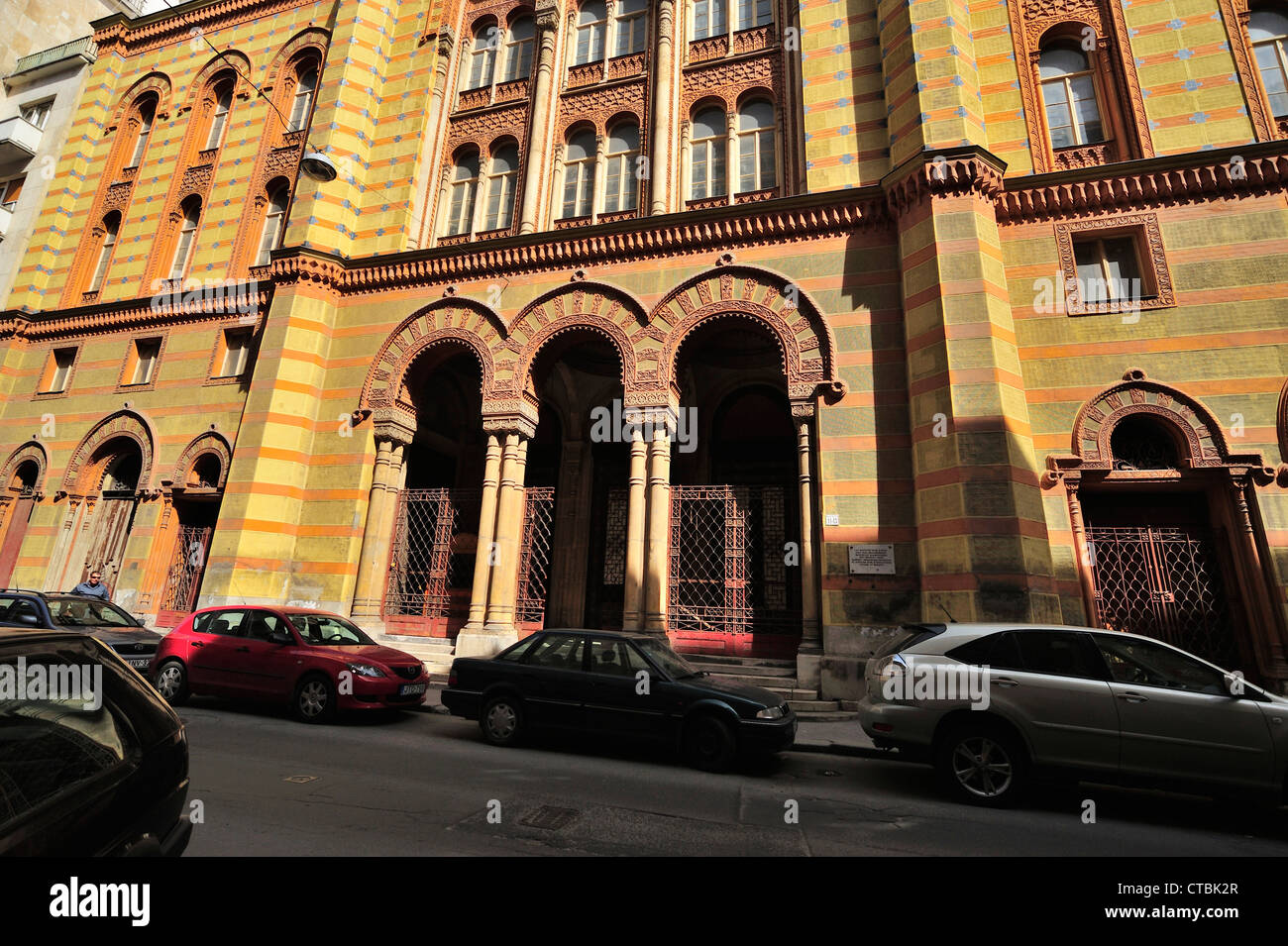 Rumbach synagogue hi-res stock photography and images - Alamy