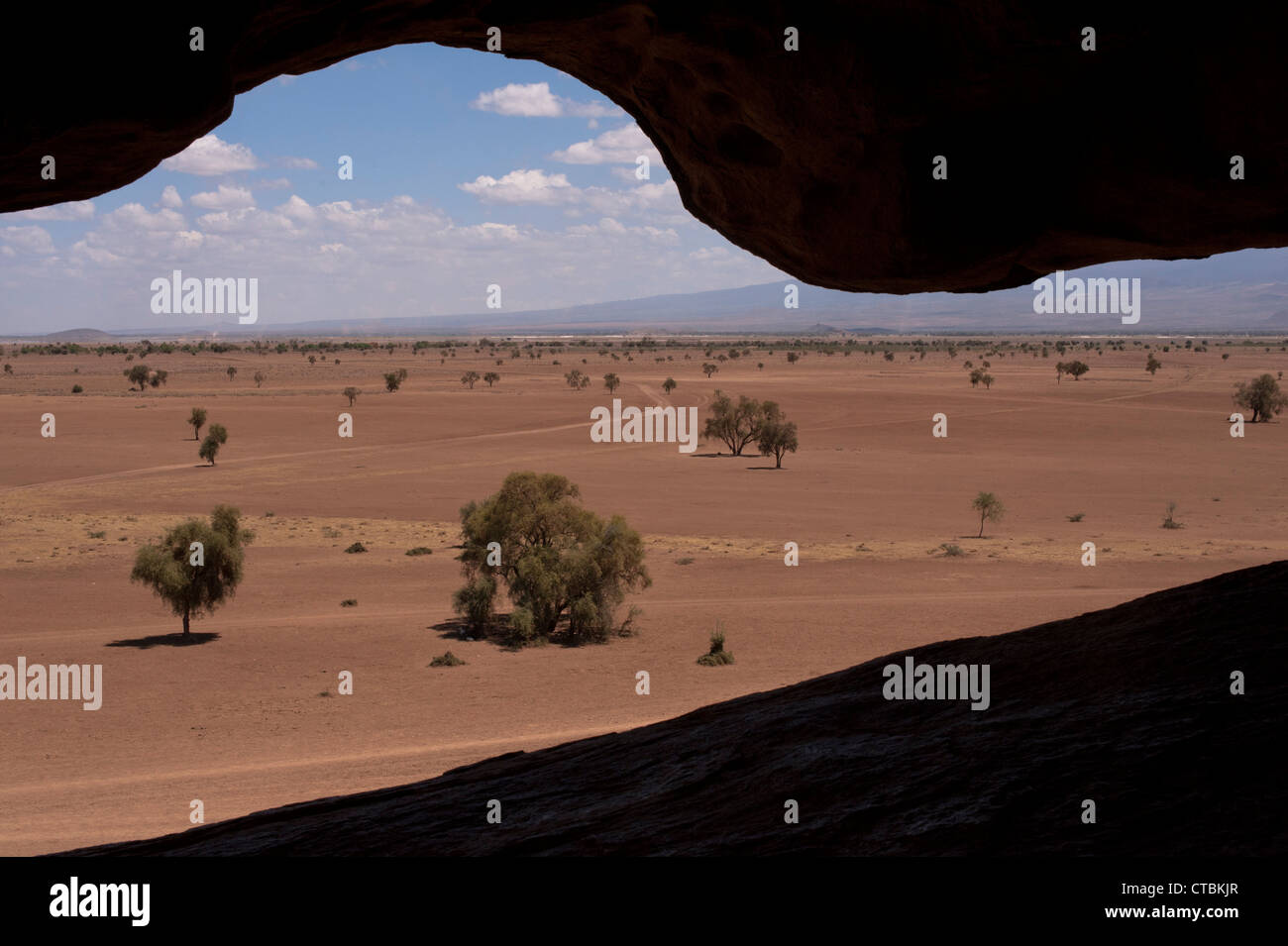 Desert cave hi-res stock photography and images - Alamy