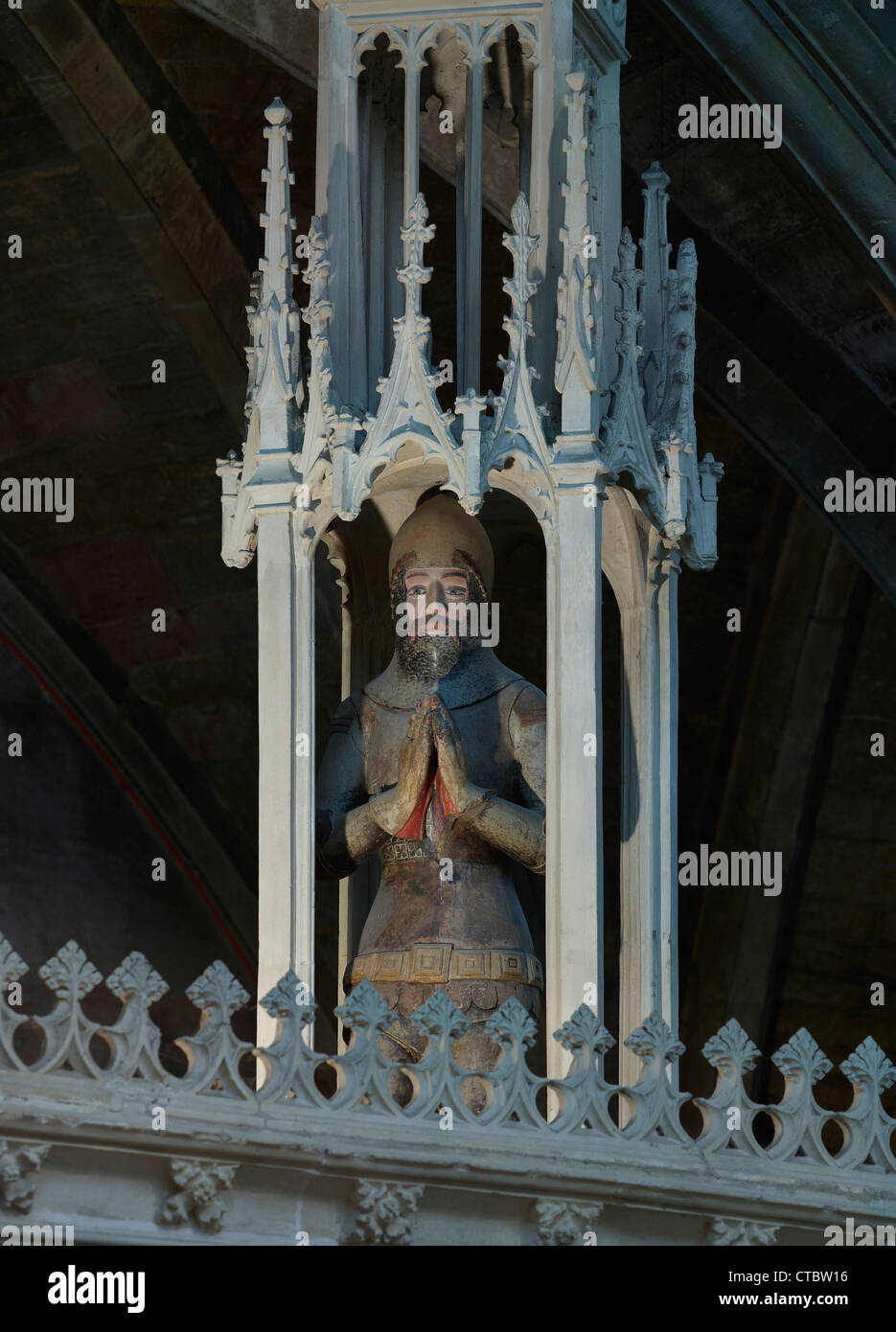 Knight kneeling hi-res stock photography and images - Alamy