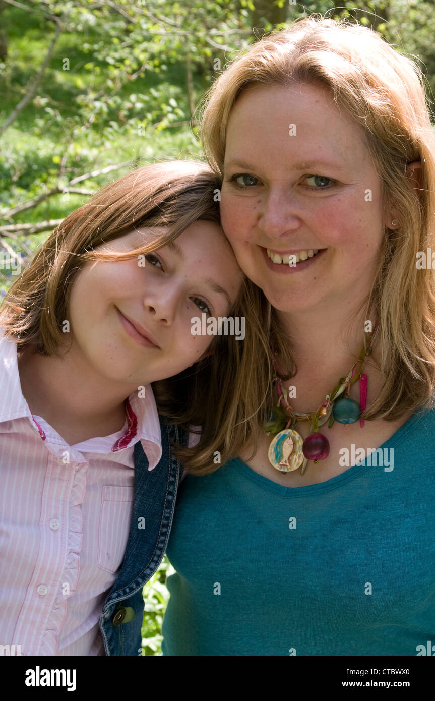 Eleven year old girl portrait hi-res stock photography and images - Alamy