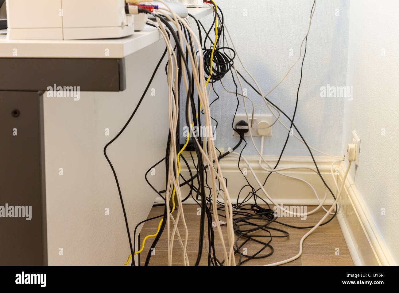 Office with socket and cables hi-res stock photography and images - Alamy