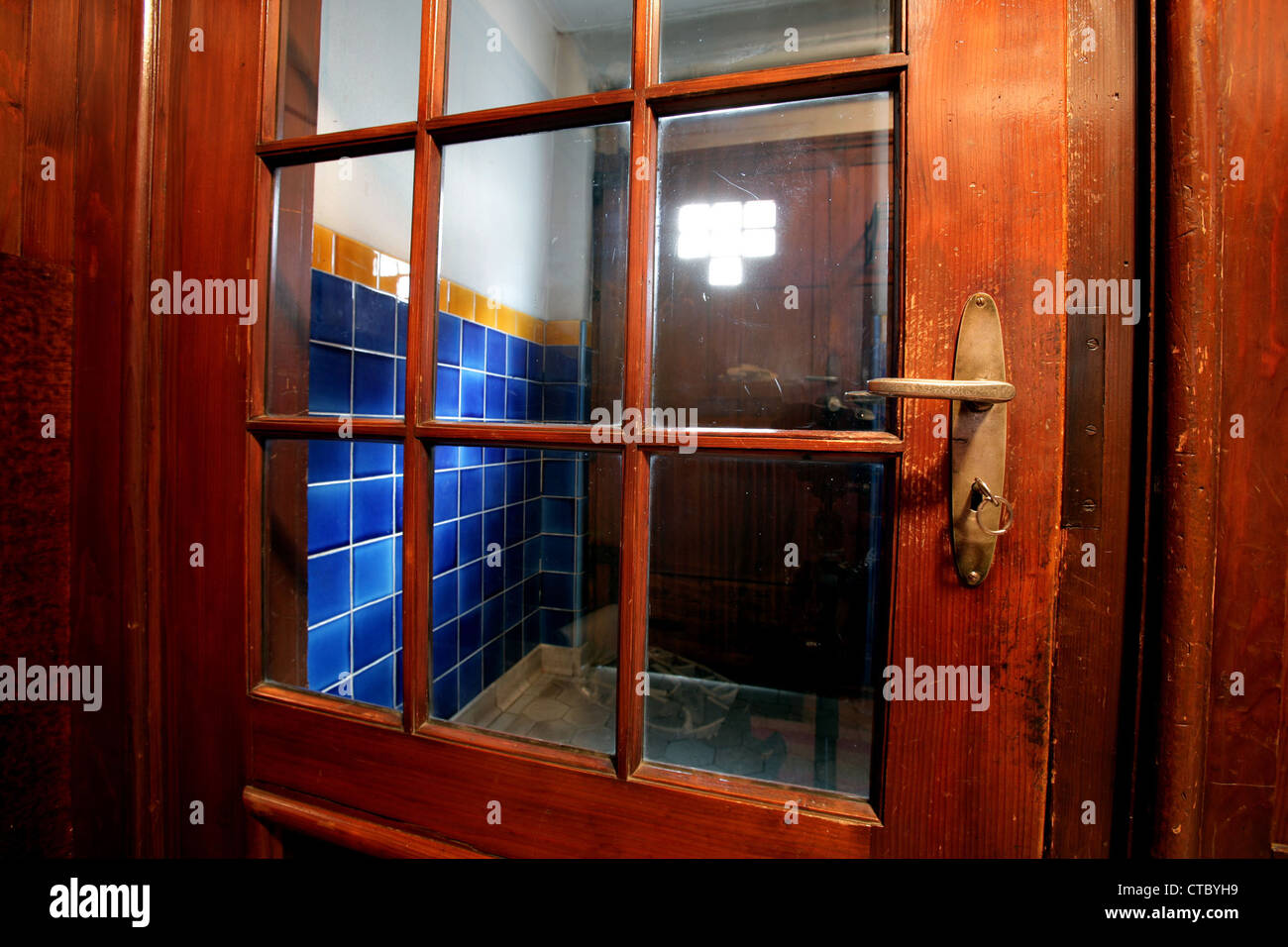 Keys house hallway hi-res stock photography and images - Alamy