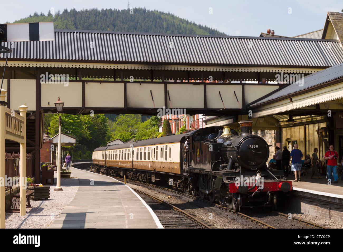 Llangollen line hi-res stock photography and images - Alamy