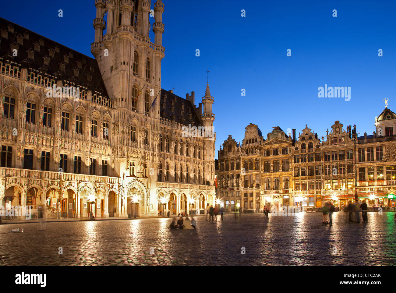 Town hall in the grand place hi-res stock photography and images - Alamy