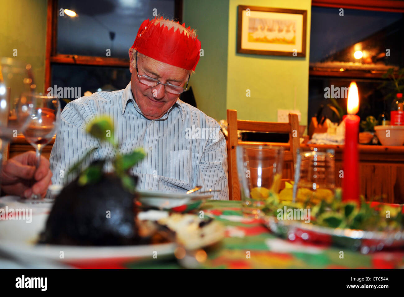 Big table after dinner hi-res stock photography and images - Alamy