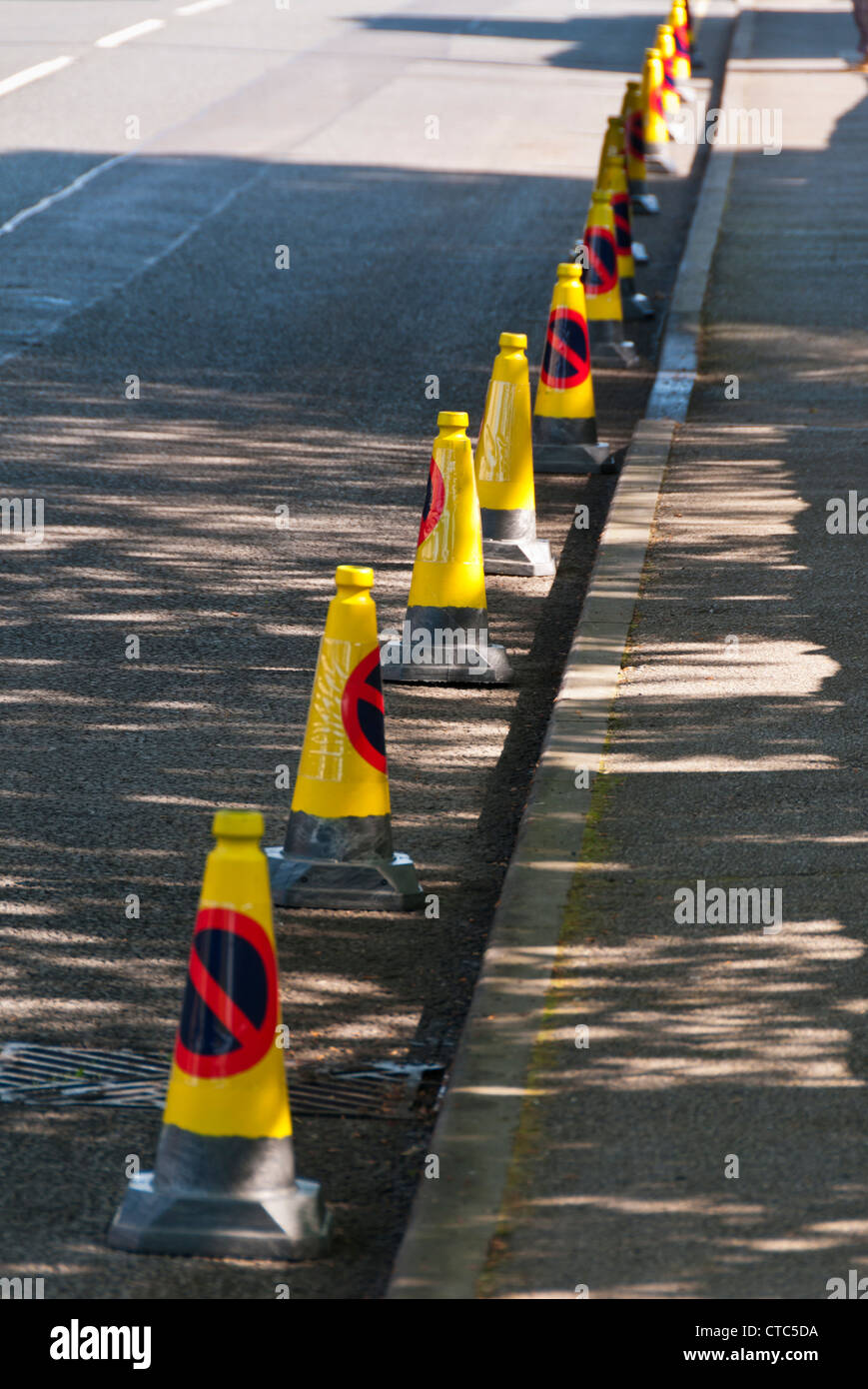 No parking cones hi-res stock photography and images - Alamy