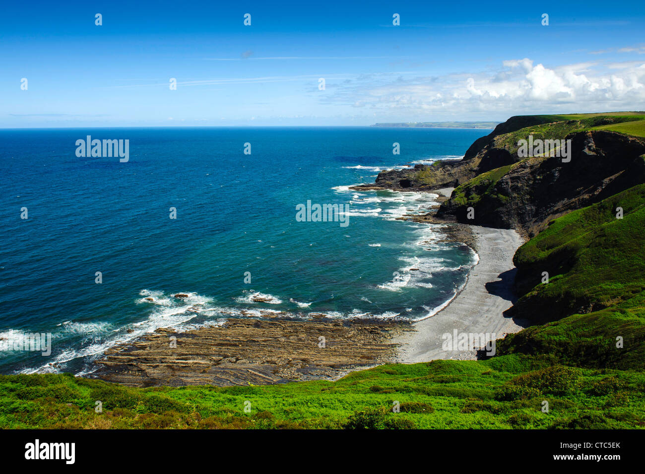 North Cornwall Coast England showing Thorn's Beach, Cleave Strand Stock ...