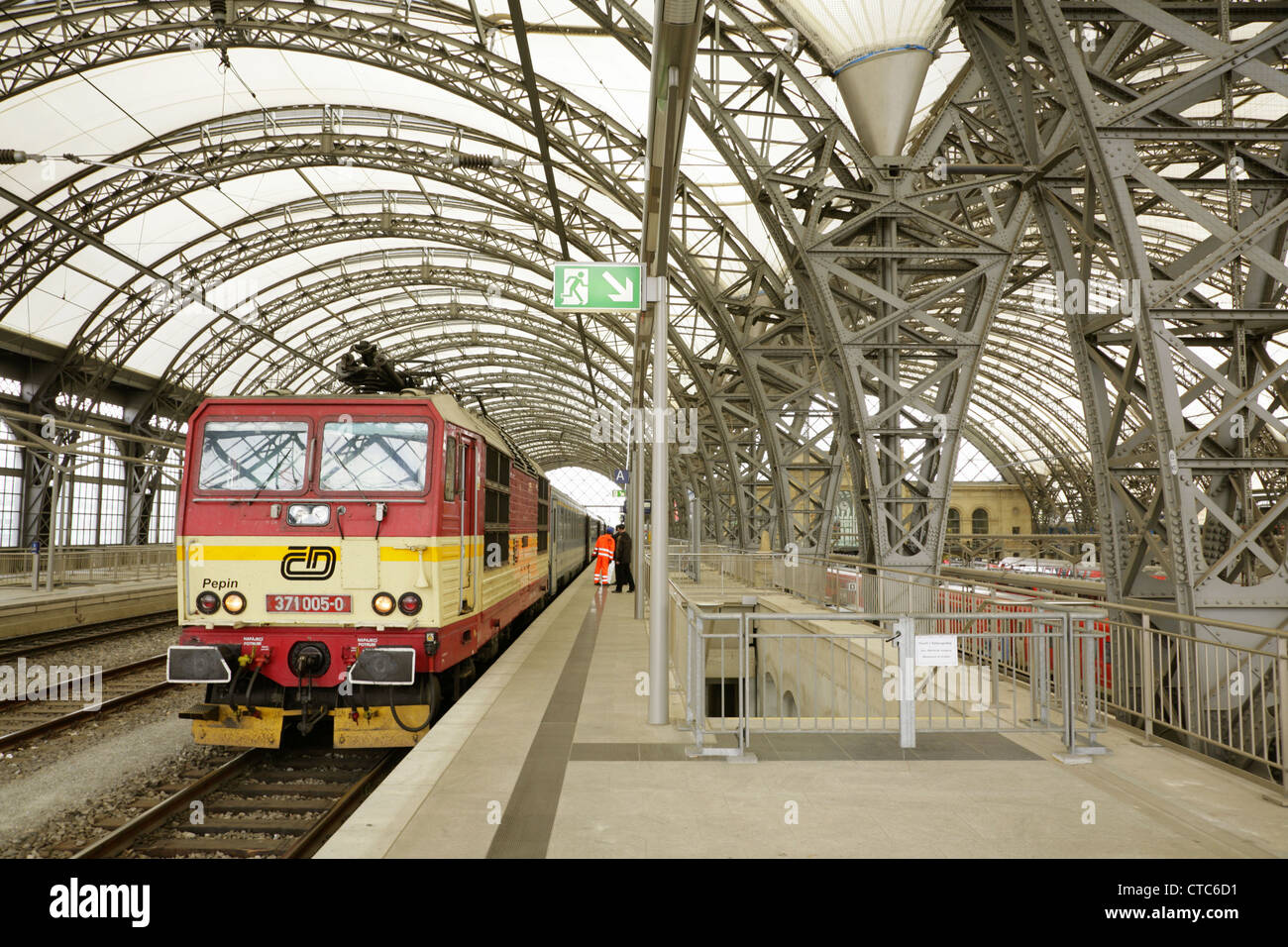 Czech railways Class 371 locomotive and train in the renovated Dresden ...