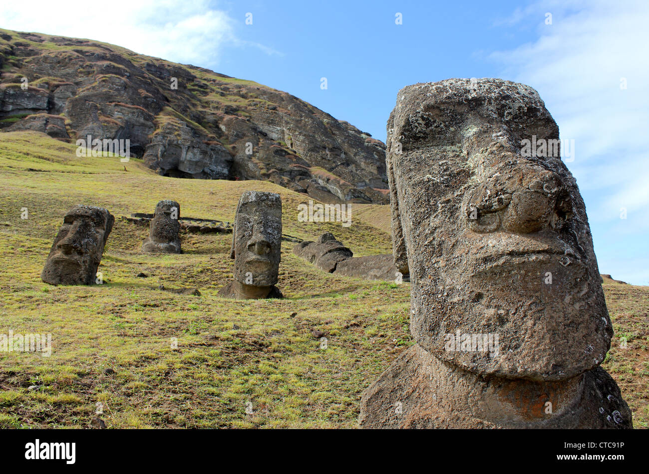 Easter island statues hi-res stock photography and images - Alamy