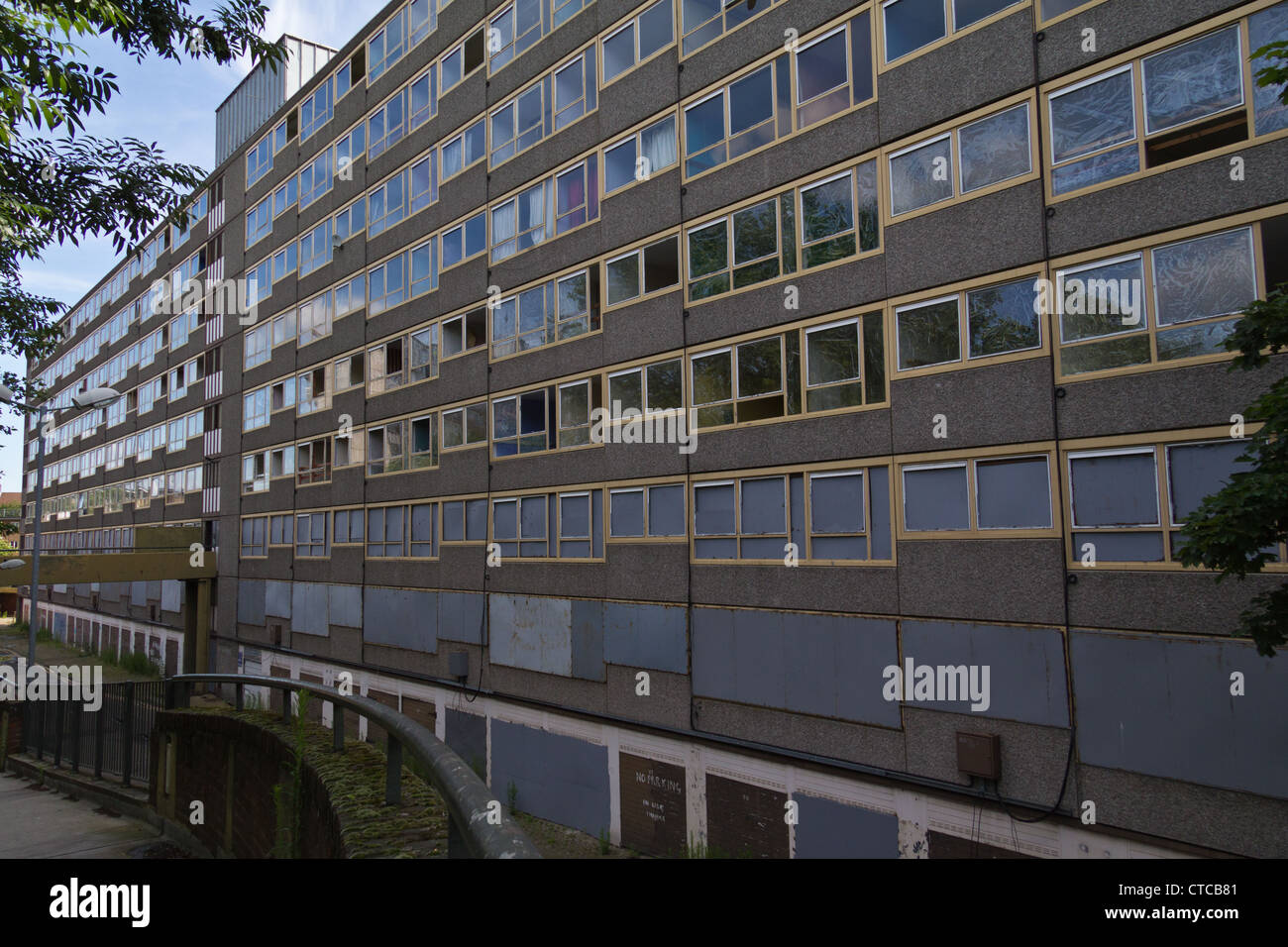 Heygate Estate marked for demolition in Elephant and Castle area of ...