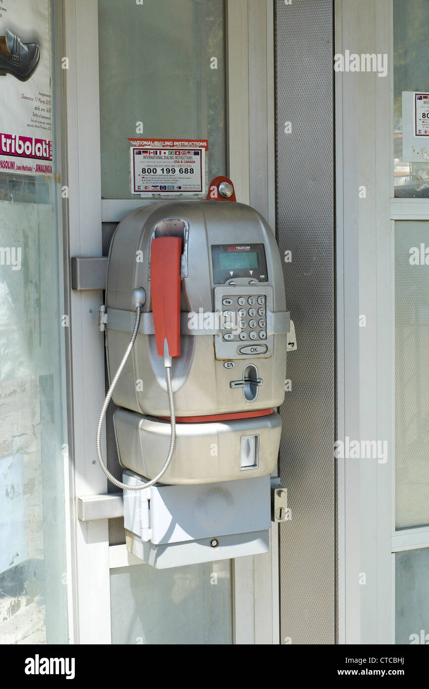 Public telephone box in Italy Stock Photo - Alamy