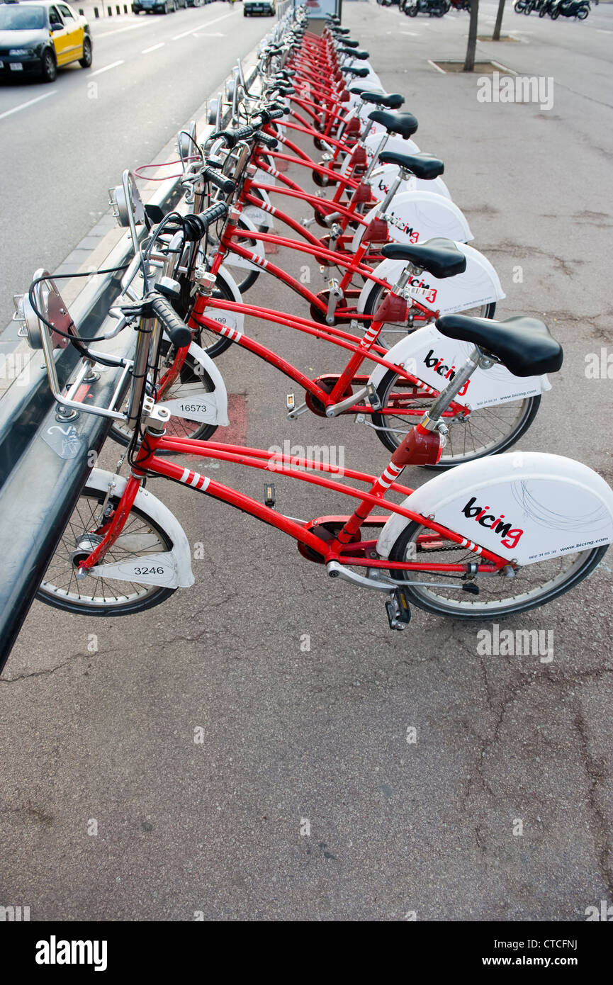 Bicing hi-res stock photography and images - Alamy