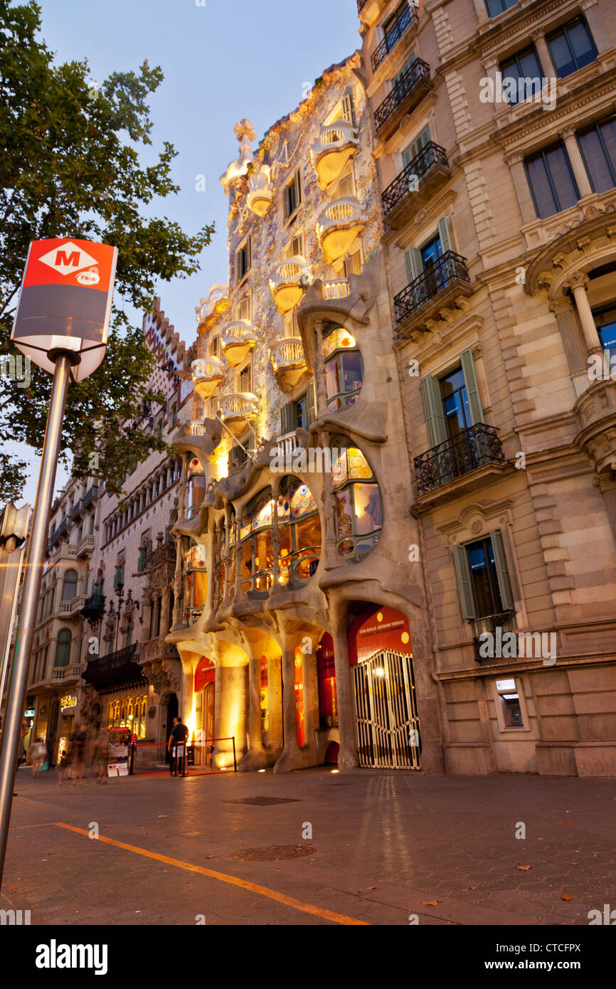Night photo of the Casa Batllo building in Barceloan designed by ...