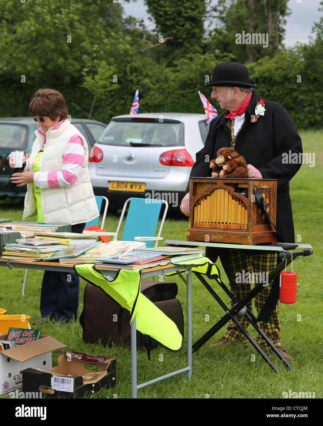 Organ Grinder and Toy Monkey Cheam Village Fair Surrey England Stock ...