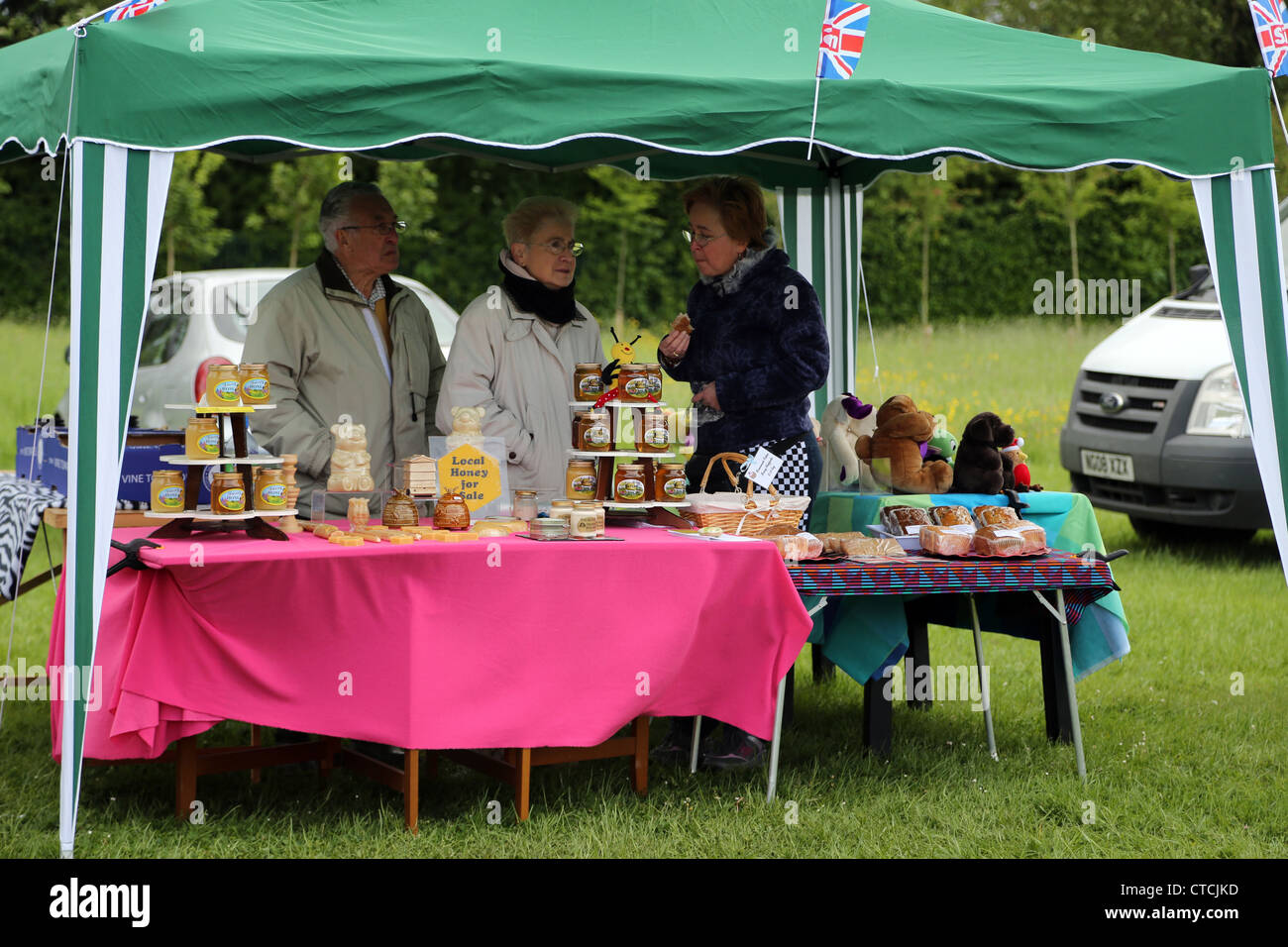 Local Honey Stall At Cheam Fair Village Surrey England Stock Photo - Alamy