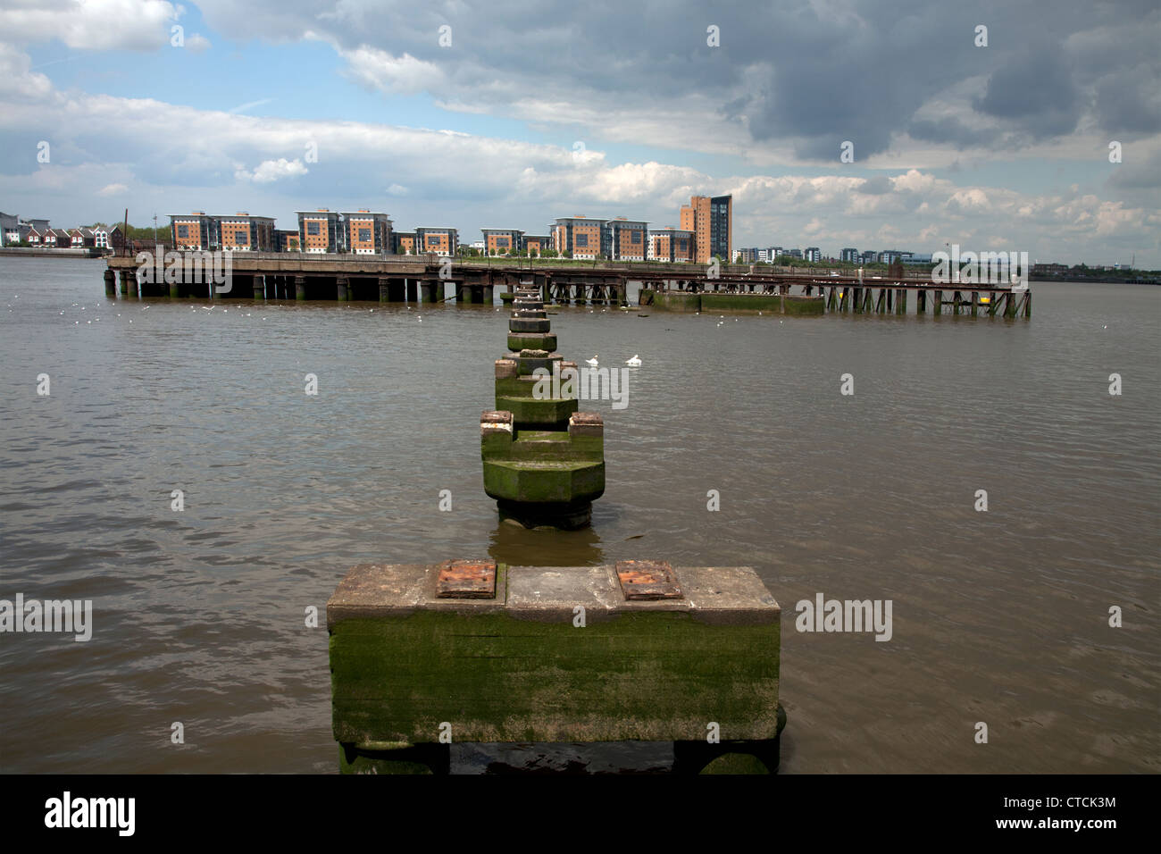 Newham london england hi-res stock photography and images - Alamy