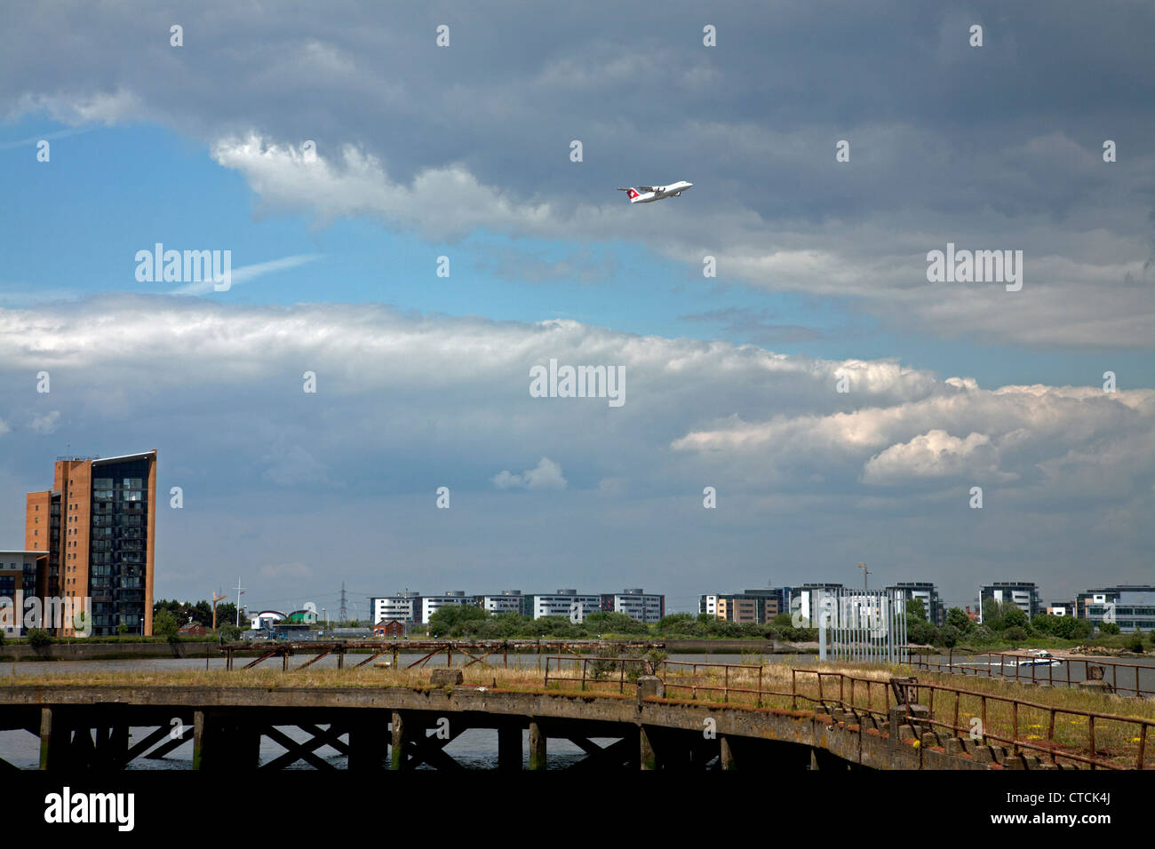 river thames newham london england Stock Photo - Alamy