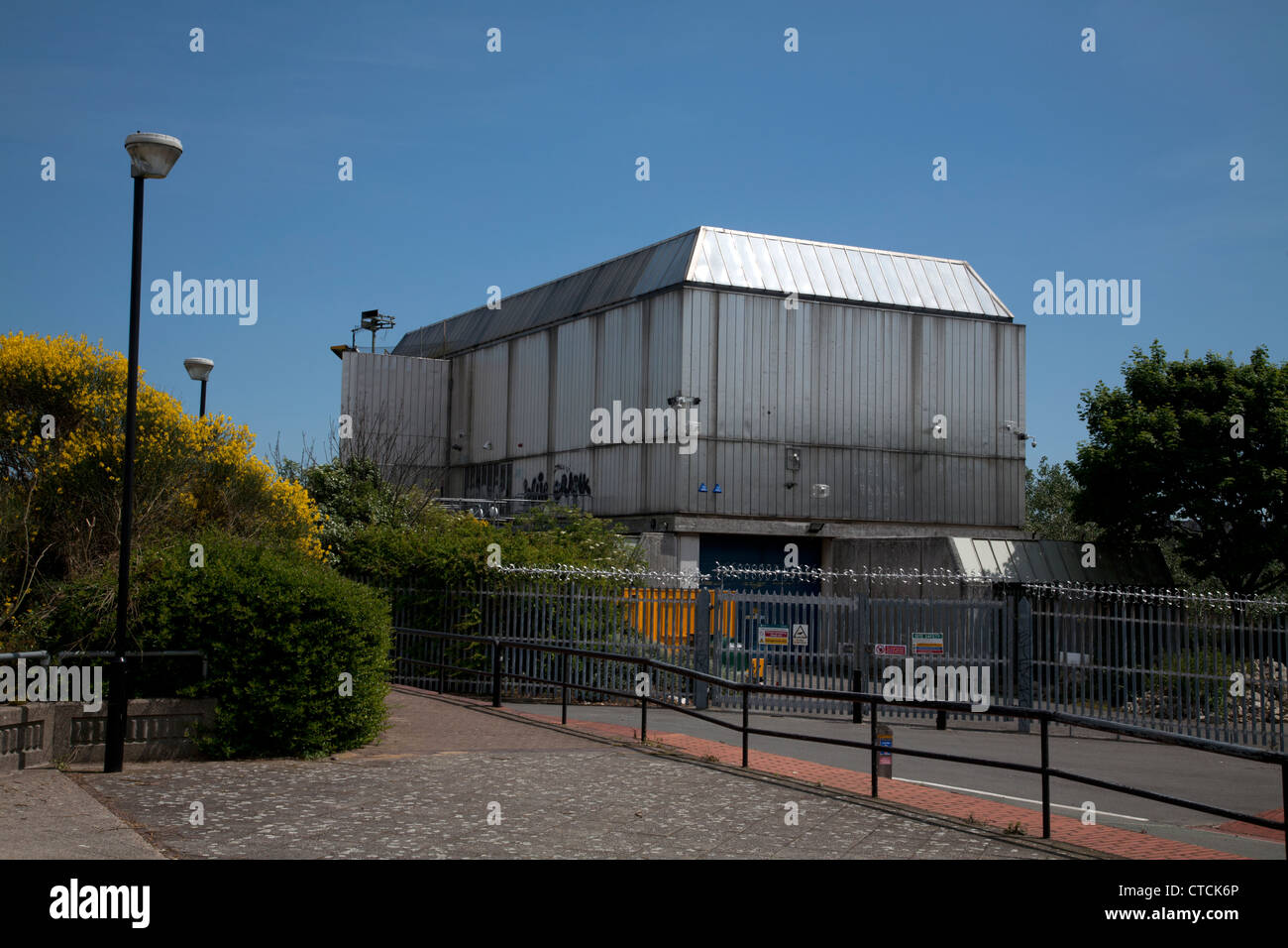 lake four pumping station thamesmead london england Stock Photo - Alamy