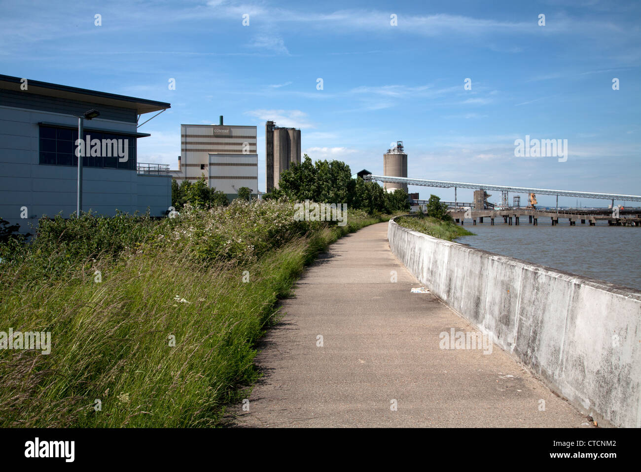 river thames erith london england Stock Photo - Alamy