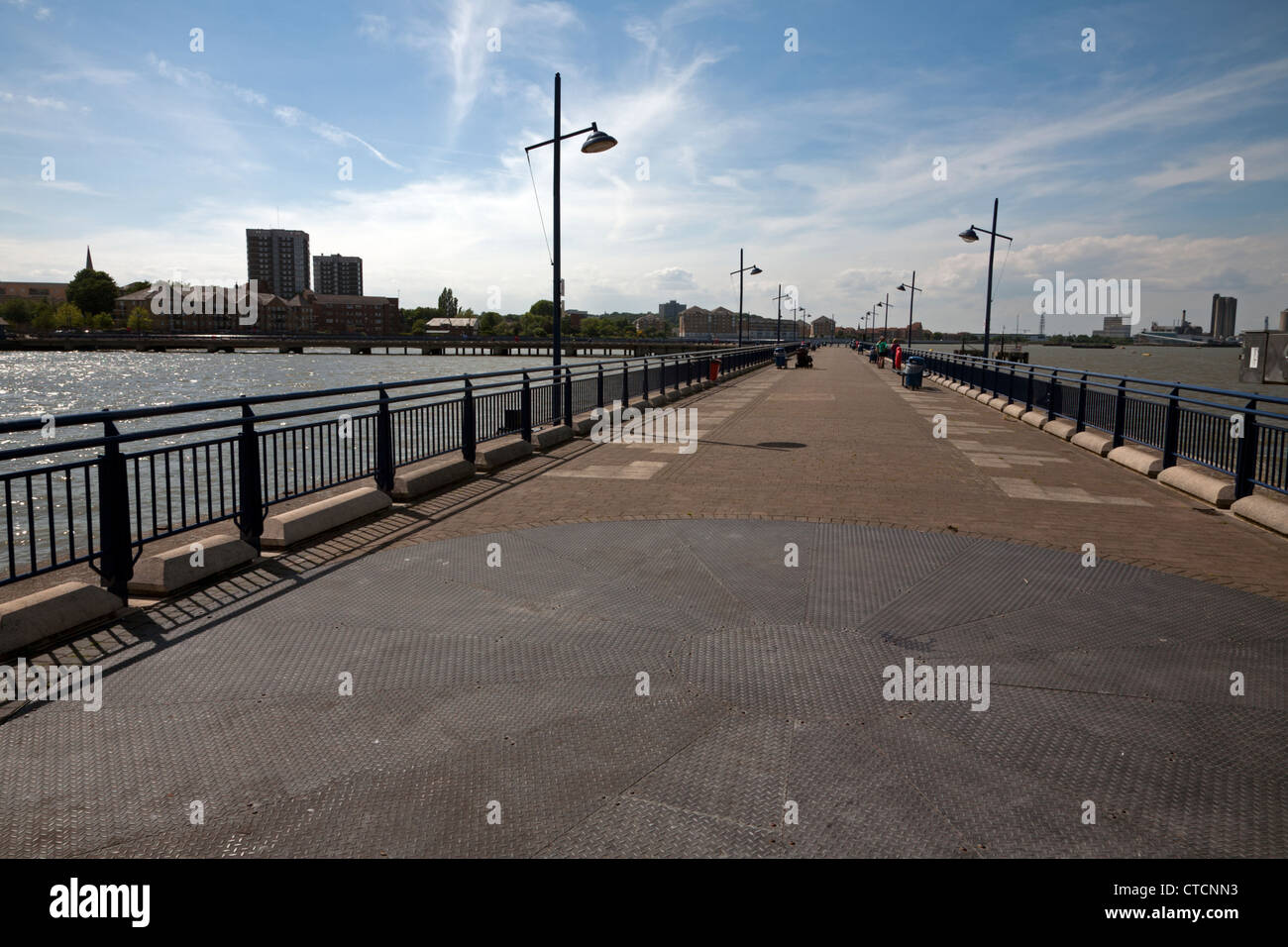 river thames erith london england Stock Photo - Alamy