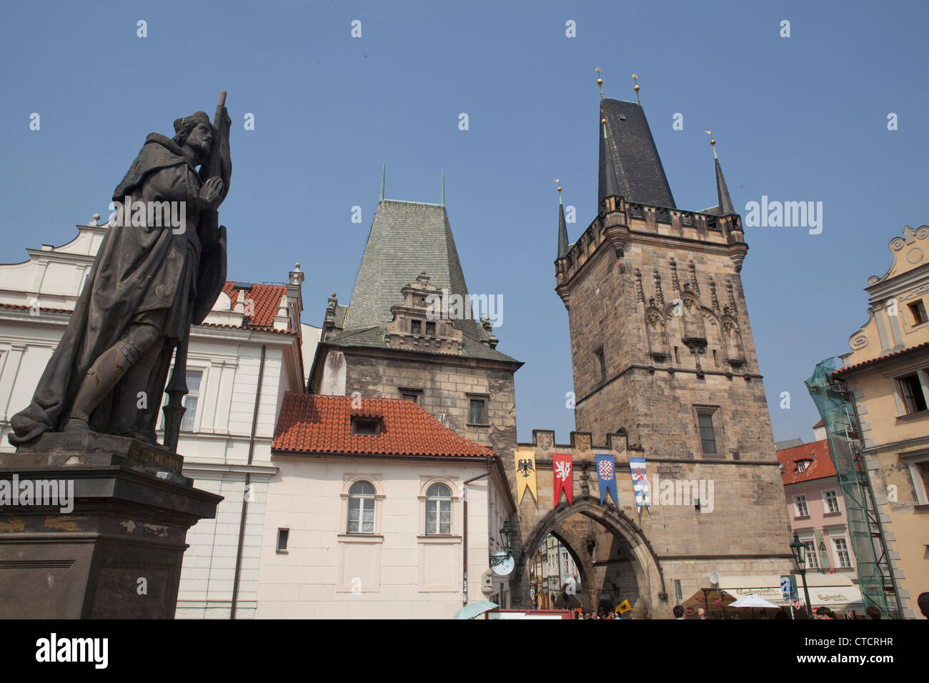 Monumental buildings hi-res stock photography and images - Alamy