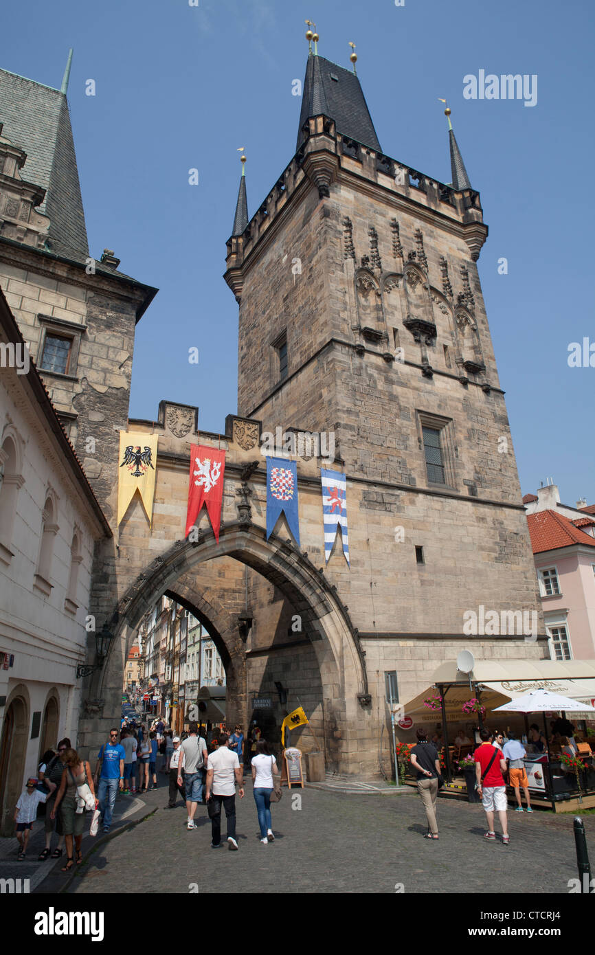 Monumental buildings hi-res stock photography and images - Alamy