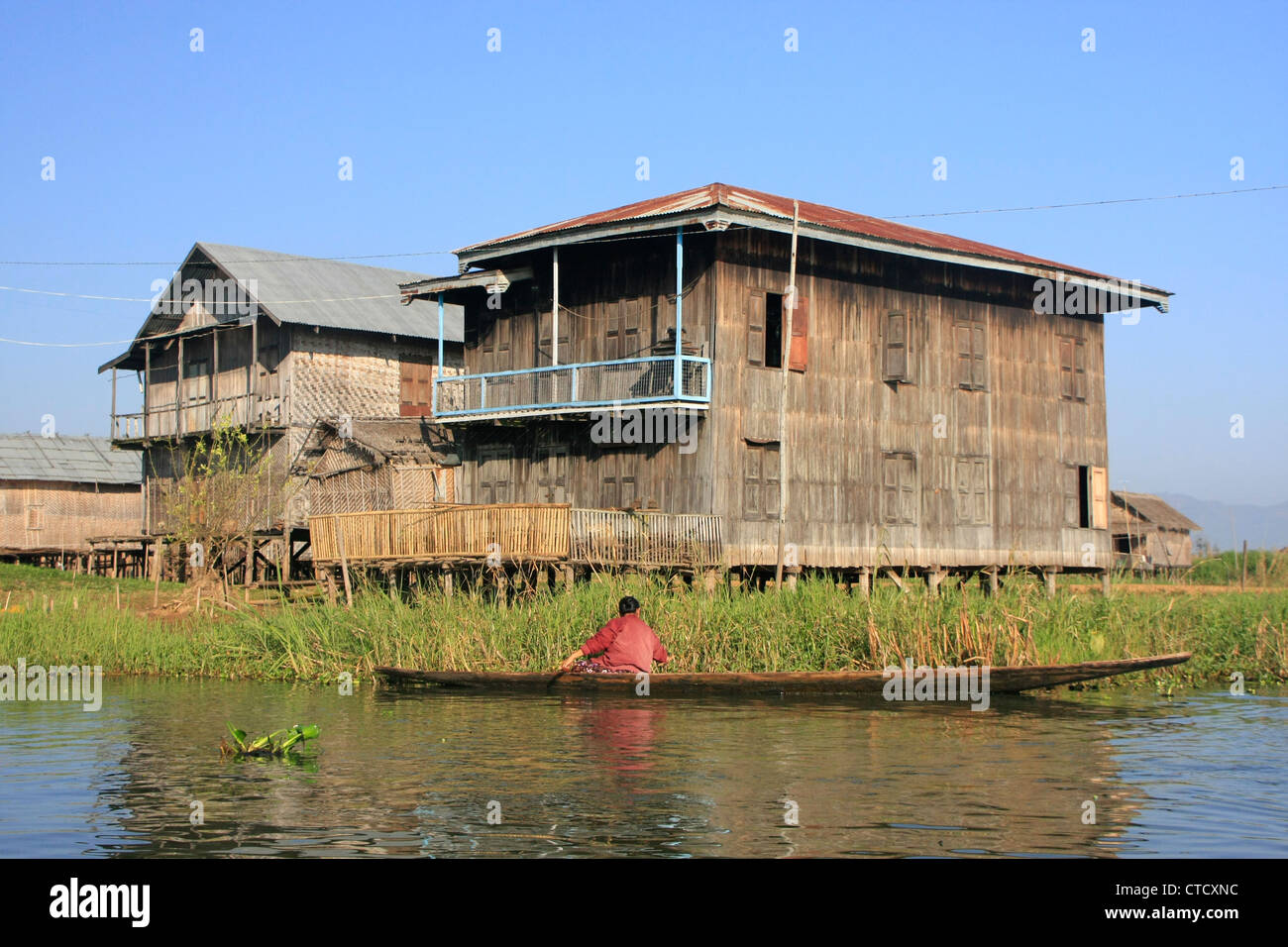 Traditional house myanmar village hi-res stock photography and images ...