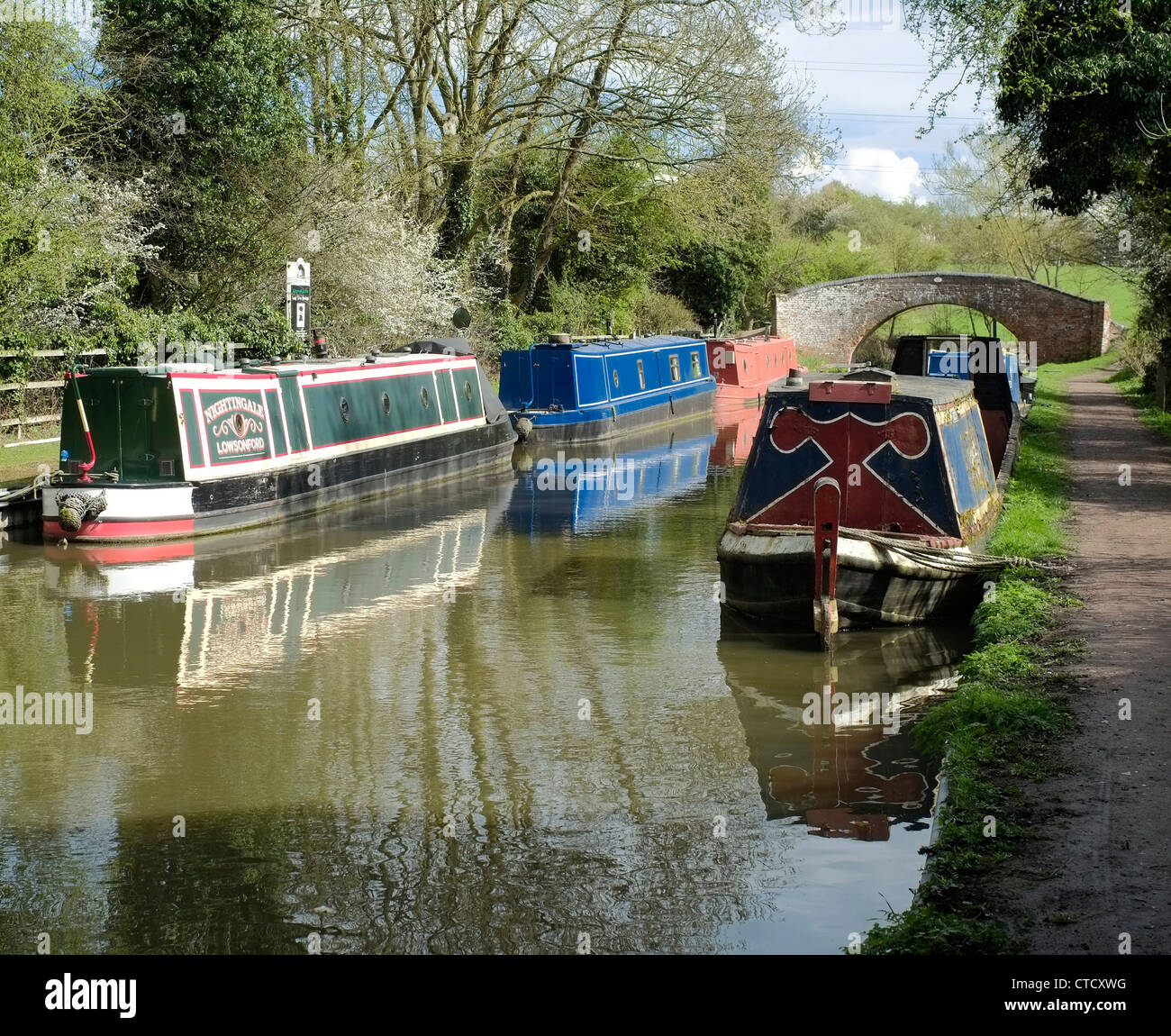 Lapworth locks hi-res stock photography and images - Alamy