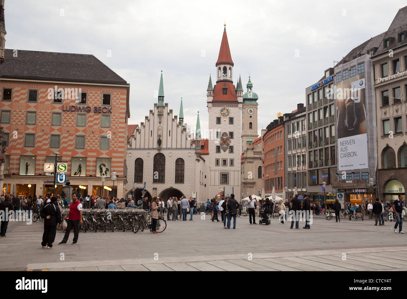 Munchen Munich Germany Marienplatz square old monument city council ...