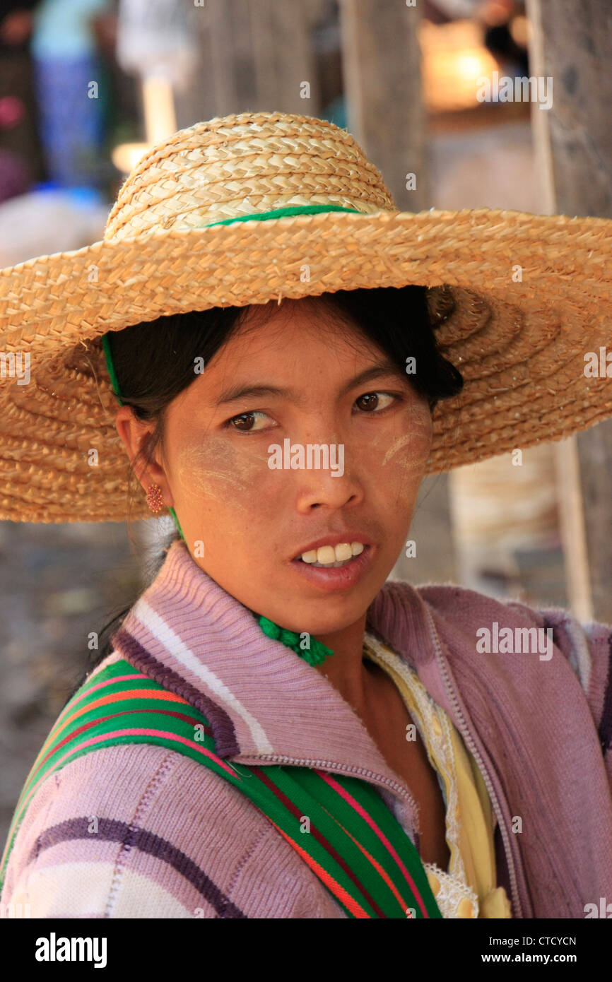 Burmese hat hi-res stock photography and images - Alamy