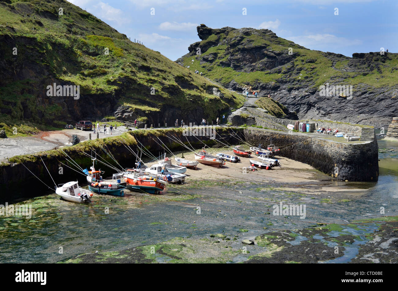 boscastle harbour cornwall england Stock Photo - Alamy