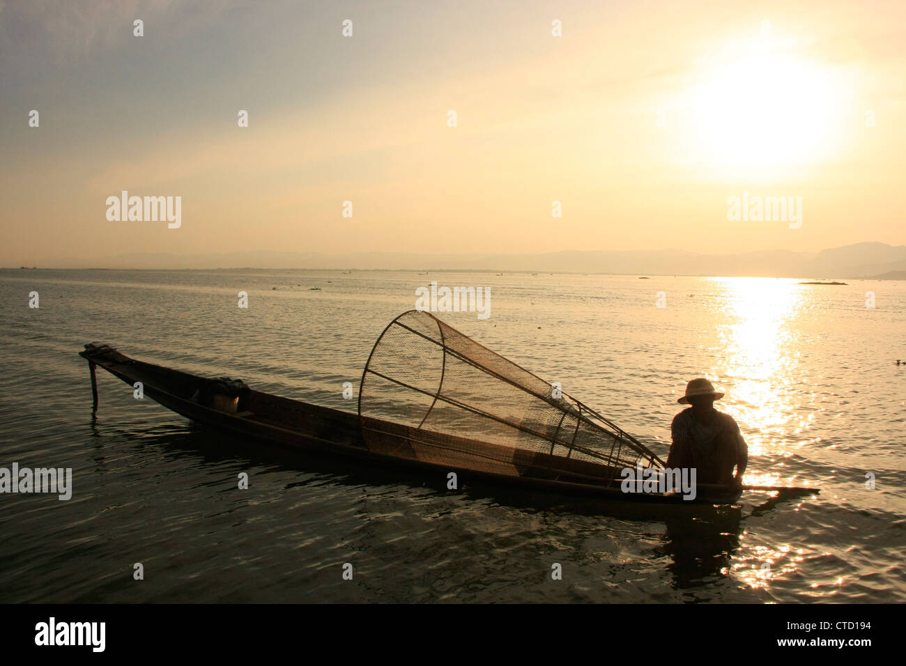 Inle lake fisherman at sunset, Shan state, Myanmar, Southeast Asia ...