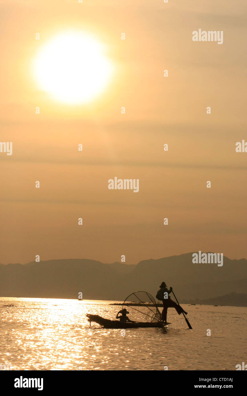 Inle lake fisherman at sunset, Shan state, Myanmar, Southeast Asia ...