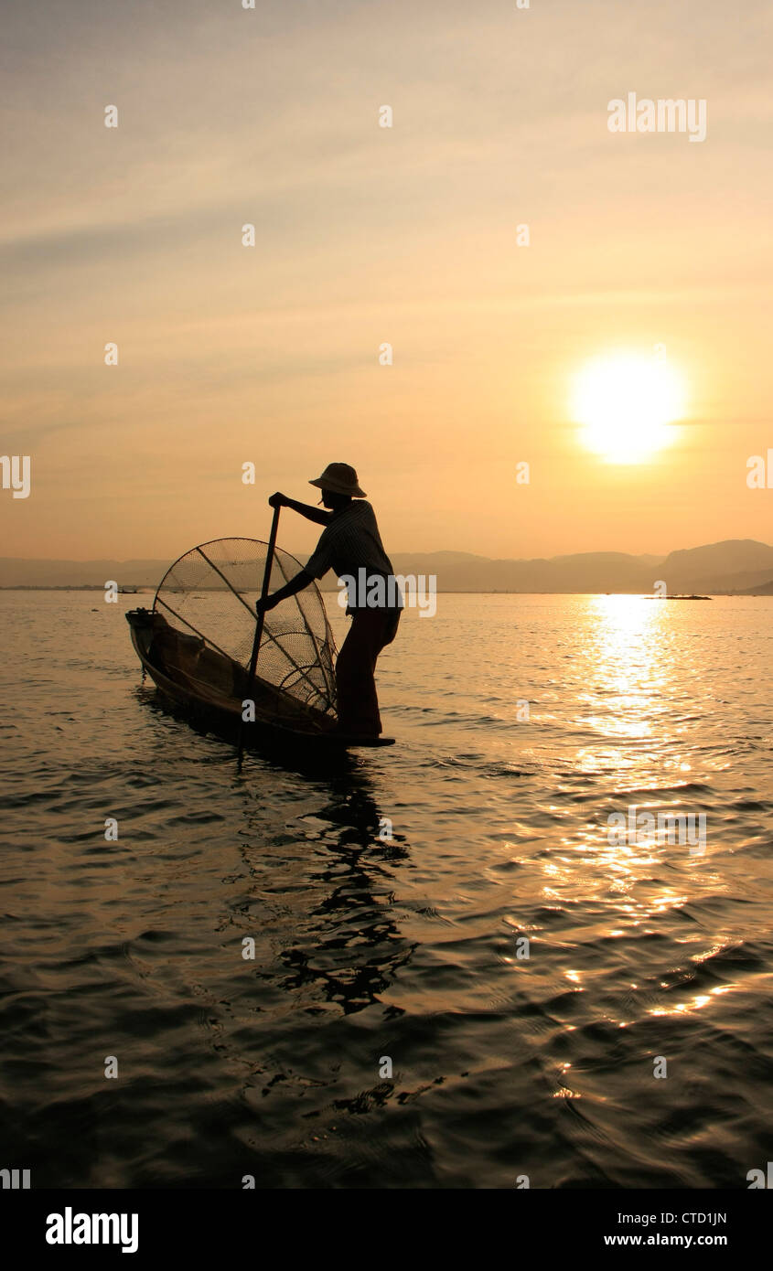 Inle lake fisherman at sunset, Shan state, Myanmar, Southeast Asia ...