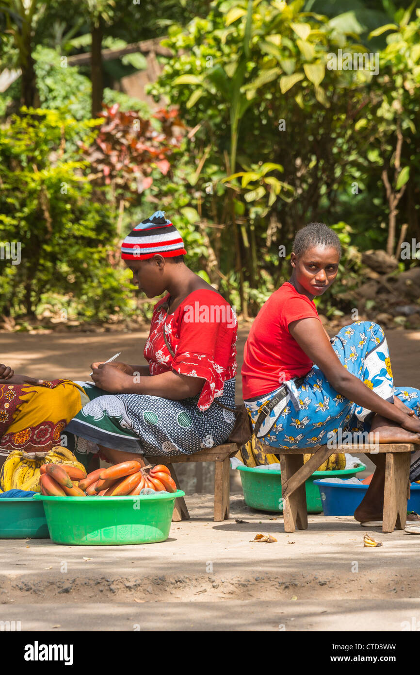 Roadside Vendors Africa Stock Photo - Alamy