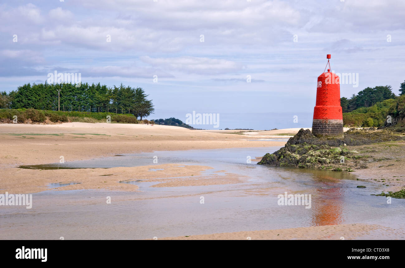 Low tide beach Stock Photo - Alamy