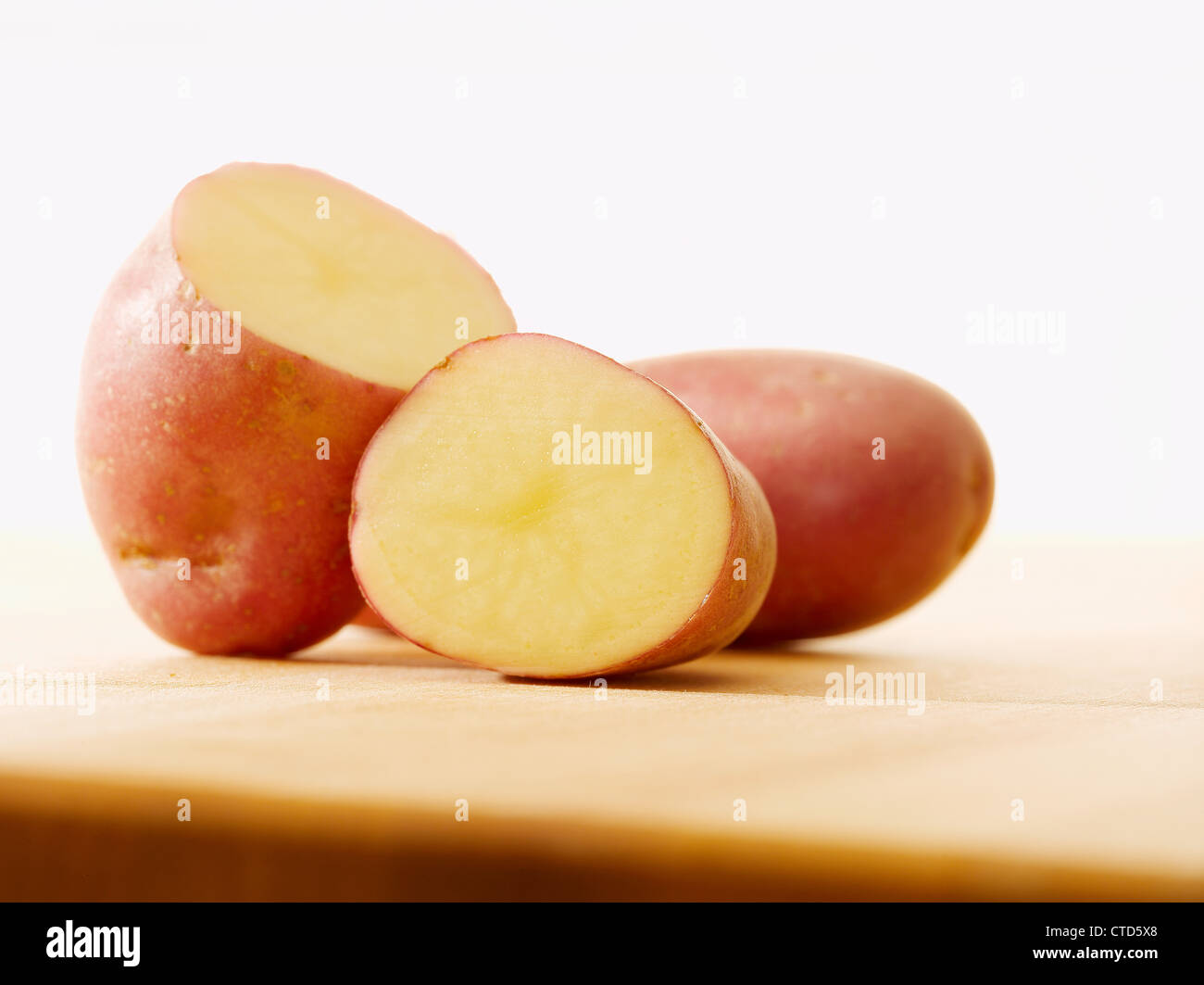 Cut potato hi-res stock photography and images - Alamy
