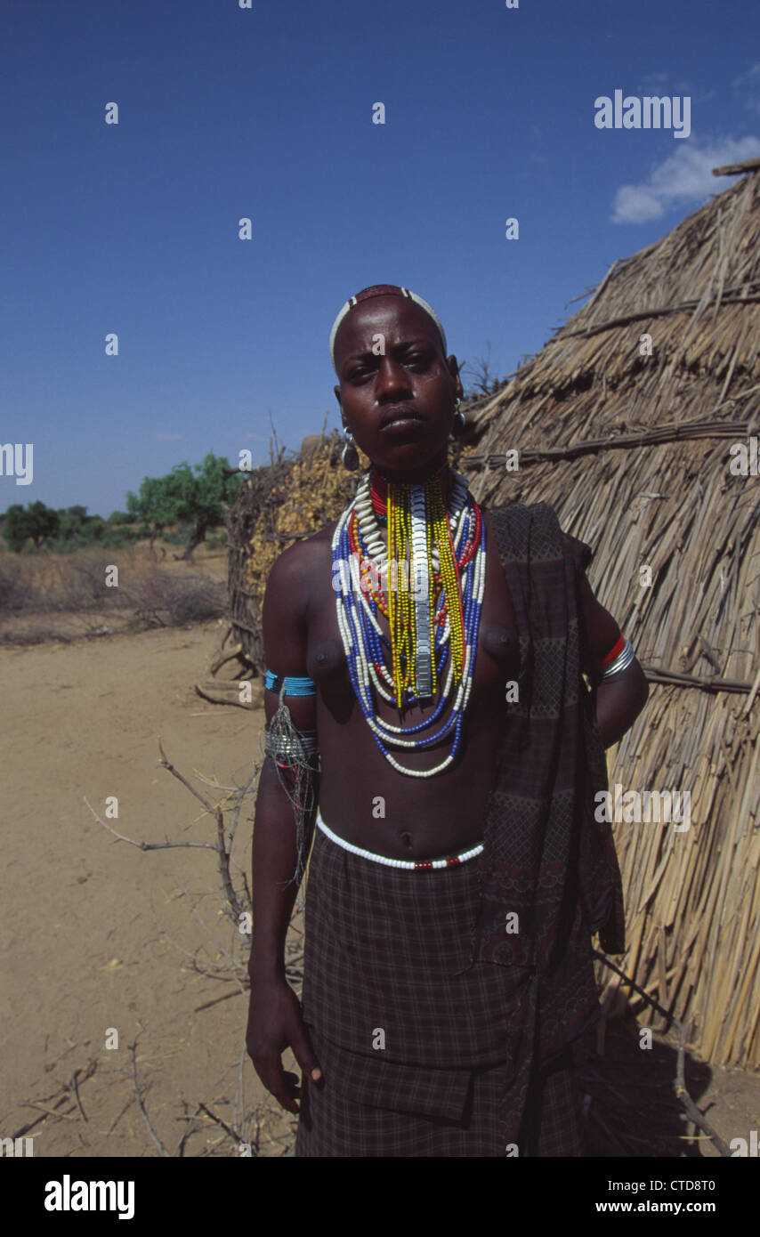 Arbore tribe hi-res stock photography and images - Alamy