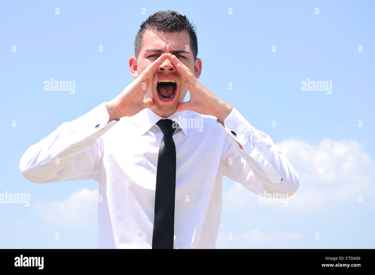 Man yell outside hi-res stock photography and images - Alamy